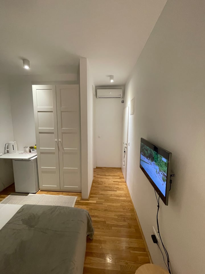 Private Room In Center Of Nin - Croatie