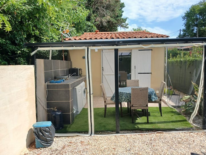 Petite Maison Sous Les Bois - Gironde
