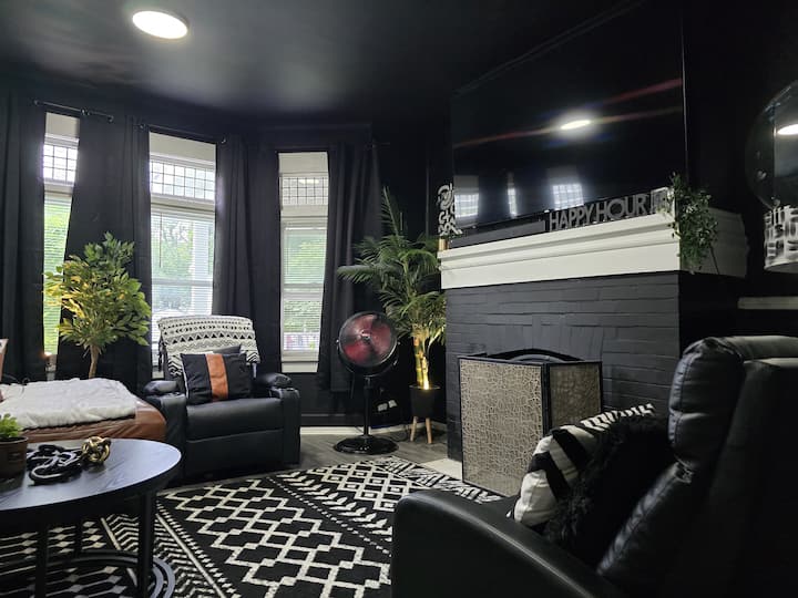 2br/1ba - Safe, Quiet, And Full Of Character. - Syracuse, NY