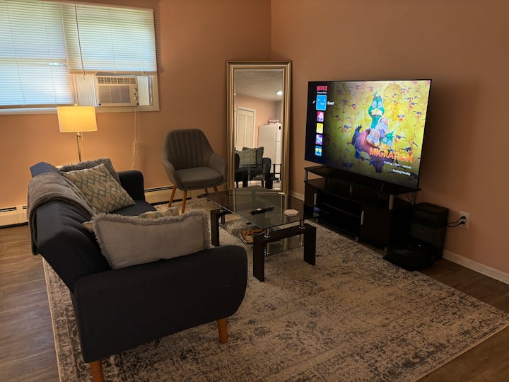 Great For Longer Stays! Affordable 2-bedroom Apt - Binghamton, NY