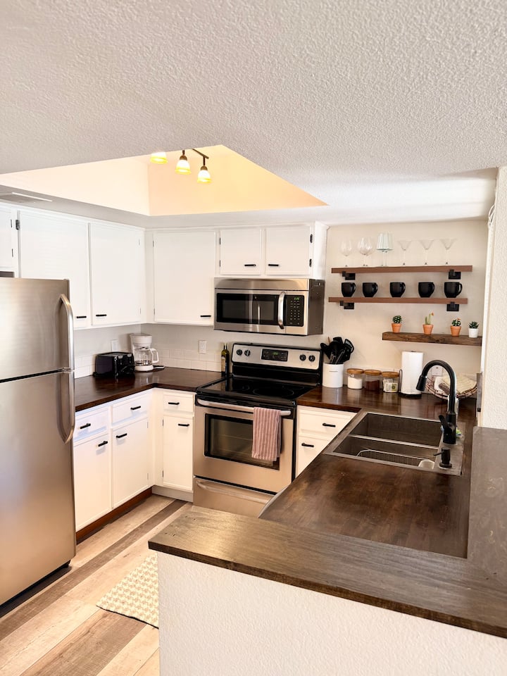 Relaxing 3 Bedroom Condo In Sabino Canyon - Tucson, AZ