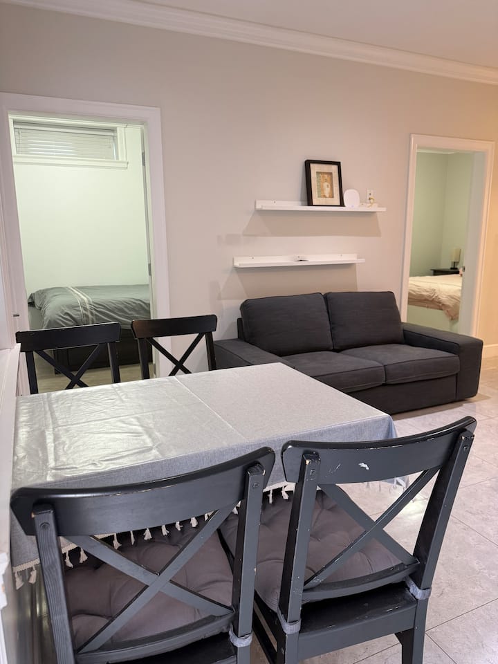 20 Min To Fifa 2026 Fan Zone | Entire 2br Suite - Vancouver