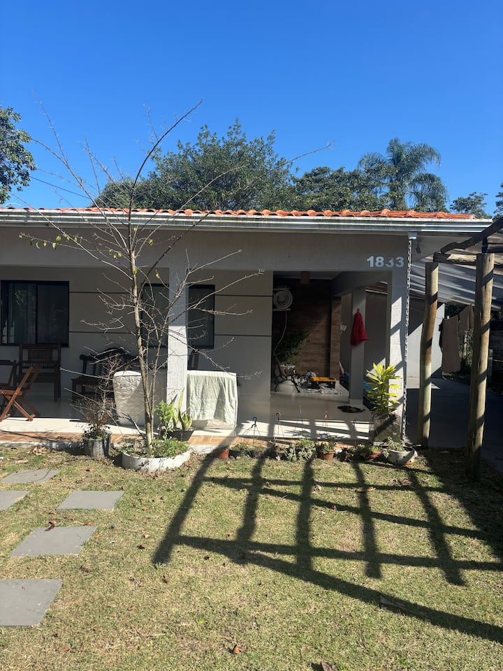 Casa De Campo, Próximo 2 Km Da Praia De Coroados - Guaratuba