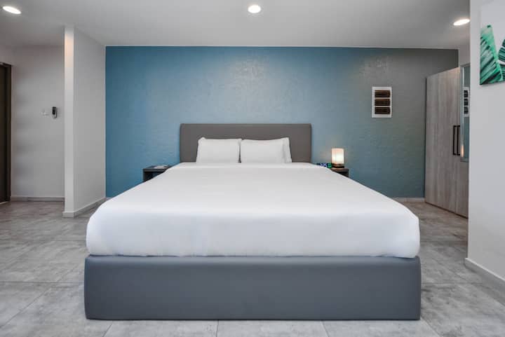 Rooftop Pool W/lounge Area-studio Sleeps 2 #A3 - Aruba