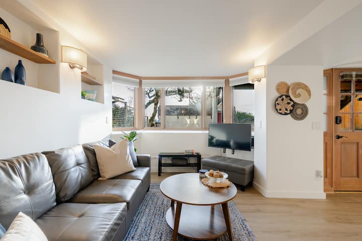 Cozy Private Studio • Walk To Shops, Pubs, Transit - Seattle, WA