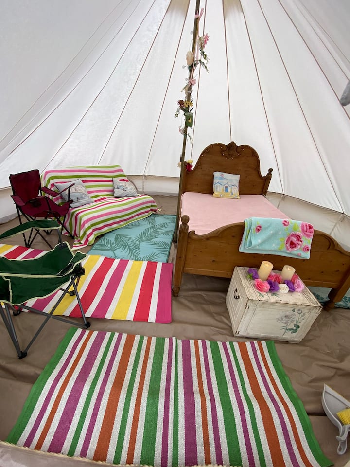 Bell Tent With Fire Pit And Camping Kitchen - Devon