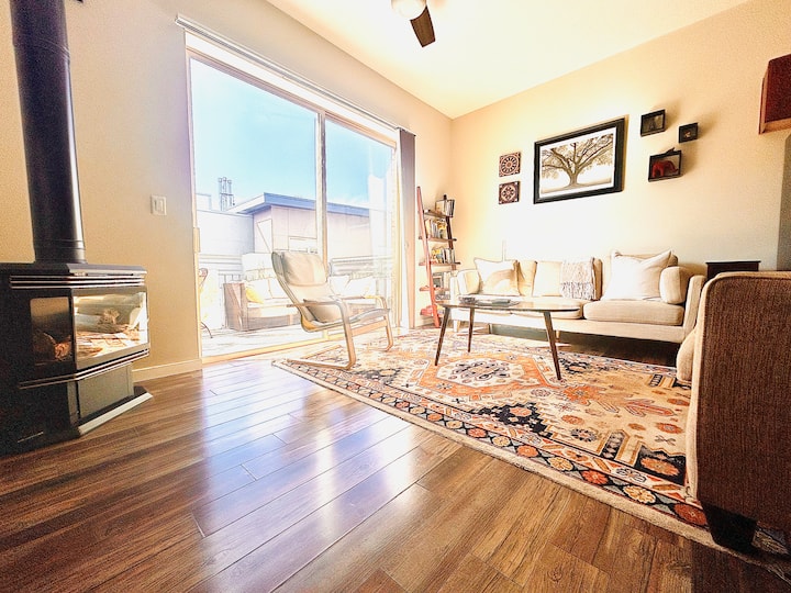 Riverfront Top Floor Loft W/ Large Patio - Denver, CO