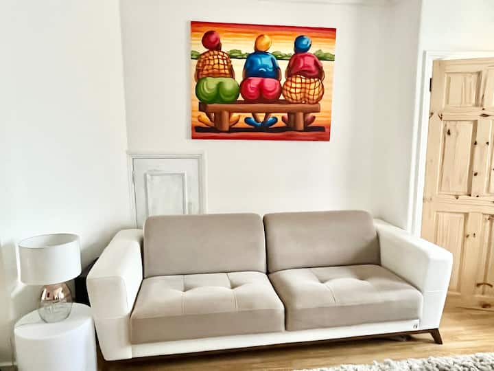 Noa’s London Holiday Stay - Enfield