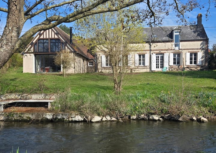 Là Où L’avre Berce Les Jours Et Apaise L’âme - Verneuil-sur-Avre