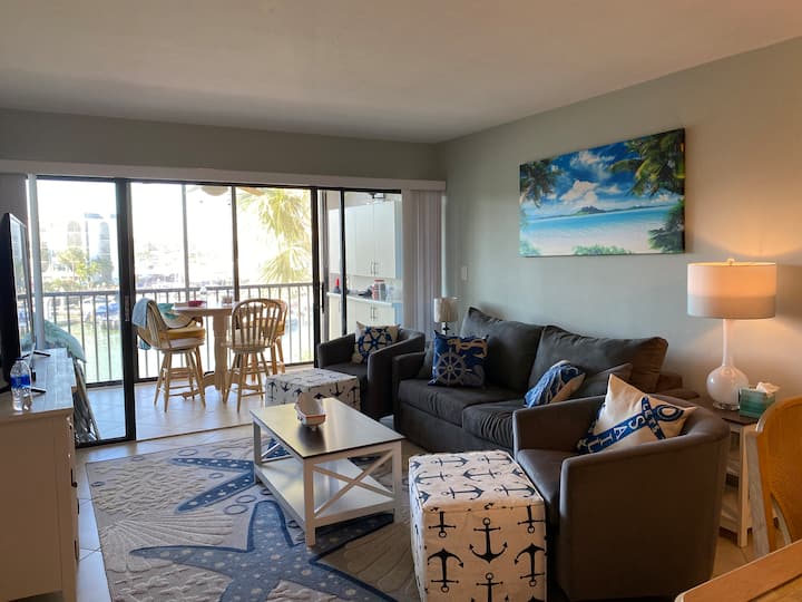 Paradise Found At Angler’s Cove-2 Bdrm, 1 Bath. - Marco Island, FL