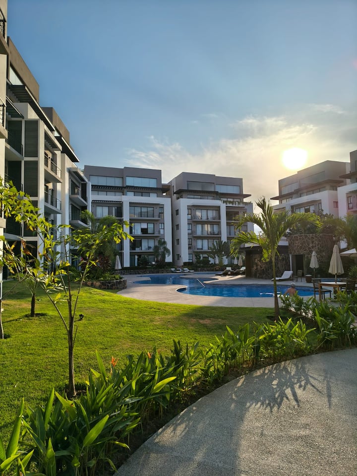 Modern 2br Condo W/ Pool, Gym & Parking 24/7 Secur - Puerto Vallarta