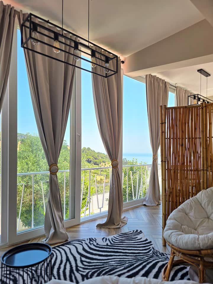 Sea And Mountain View, The Best Of Both Worlds! - Sesimbra