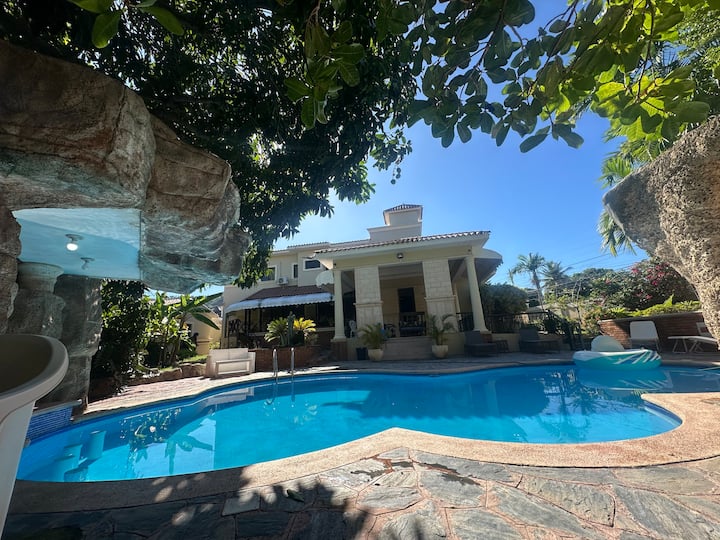 Hermosa Villa  A 10 Minutos De La Playa - Puerto Plata