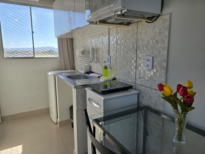 301 Kitnet Centro,linda Vista Por Sol,tv Smart, Ar - Montes Claros