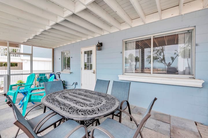 Coquina Cottage A By Duncan Real Estate - Anna Maria, FL