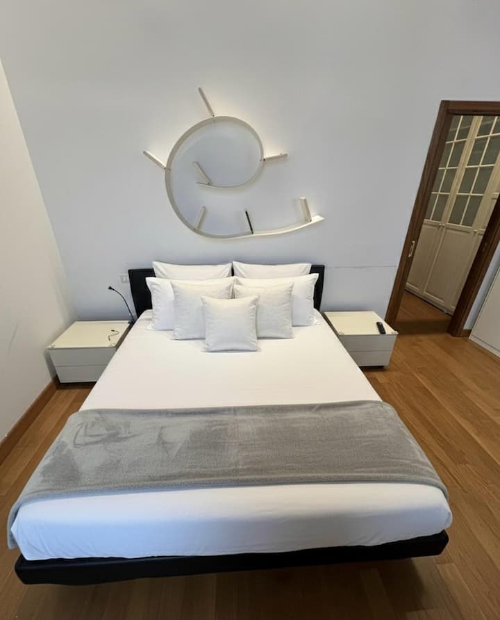 La Colonnina - Near To San Marcuola Water Bus Stop - Venedik