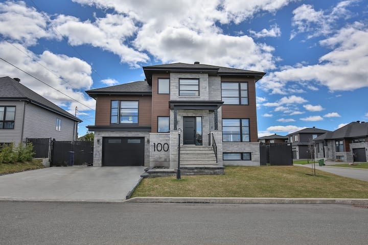 Belle Maison Idéale Pour Famille - Repentigny