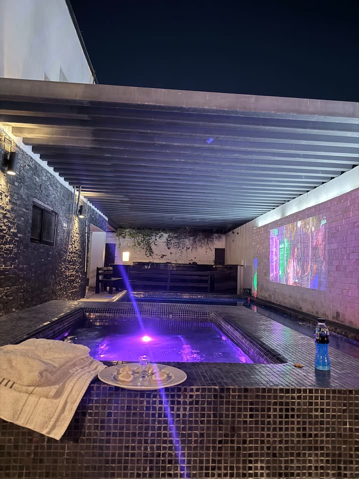 Luxury Home W/private Heated Pool & Cinema! - Hermosillo