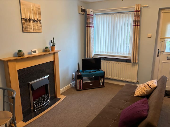 1-bed Suburban Carlisle Terraced Home With Parking - Carlisle