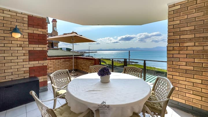 Beachfront Promenade - On The Sea - Mossel Bay
