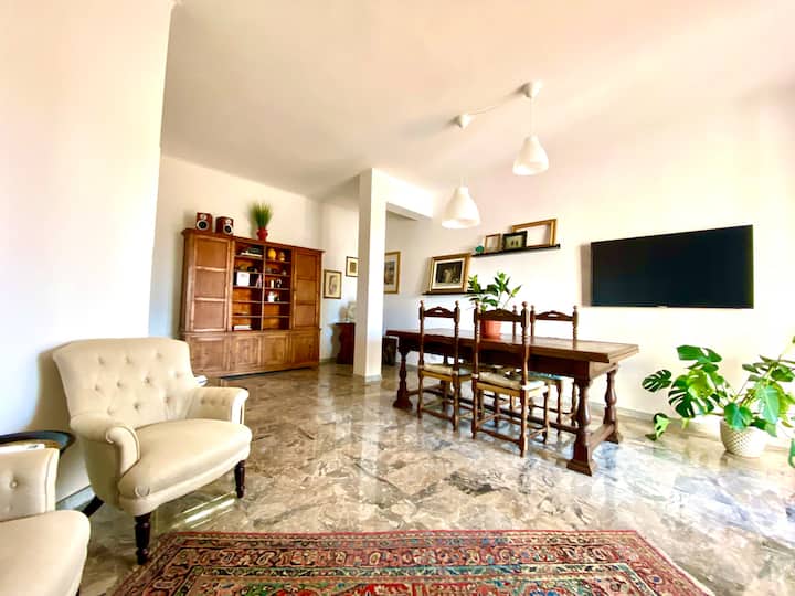 Meraviglioso E Ampio Appartamento A Firenze - Florence