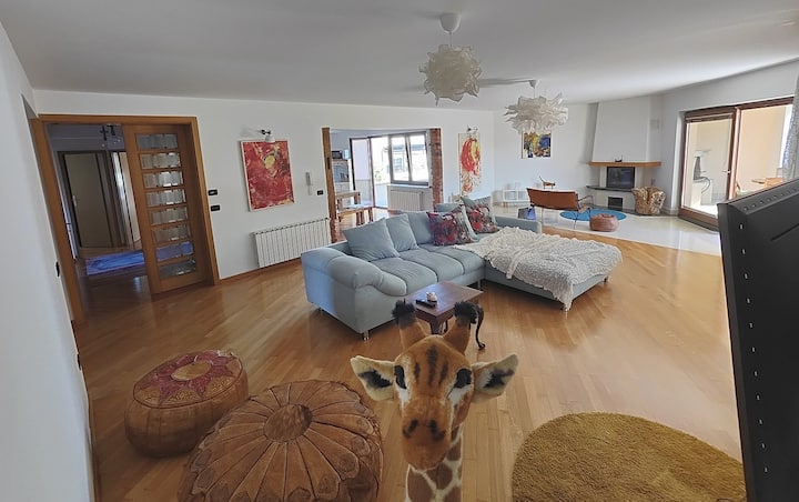 The Flat Of Sparkling Whishes - Zagreb