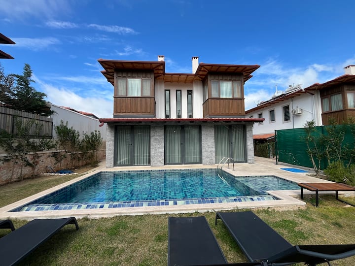 Derya Beach Agullu Villa - Çukurbağ