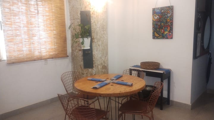 Apto No Edifício Maletta: 2 Quartos, 2 Banheiros - Belo Horizonte