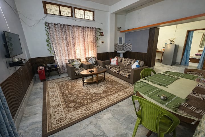 Jayanagar Ac Homestay With Wifi And Parking.. - 古瓦哈提