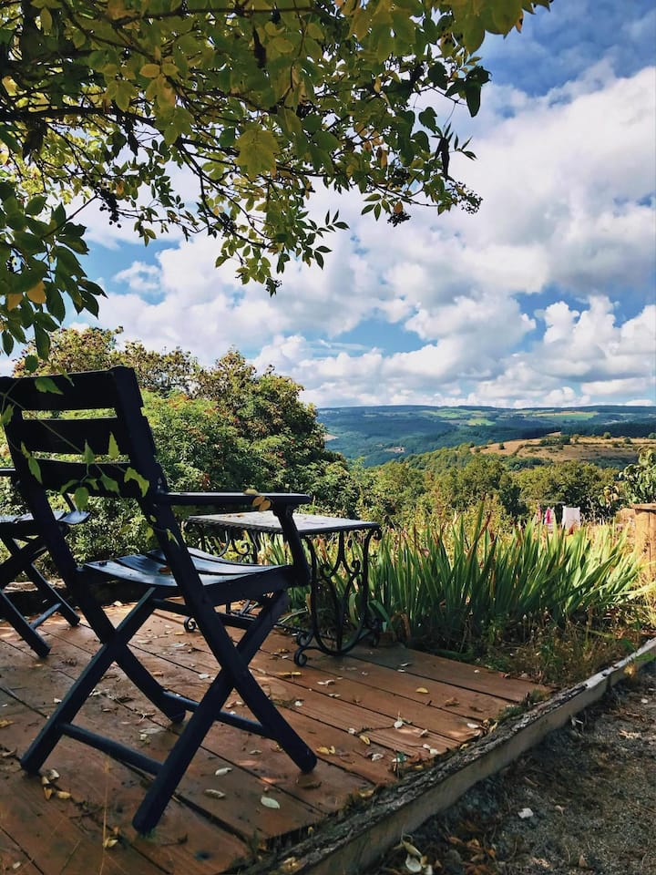 Grand Gîte Au Calme Avec Vue  Sur La Vallée - Millau