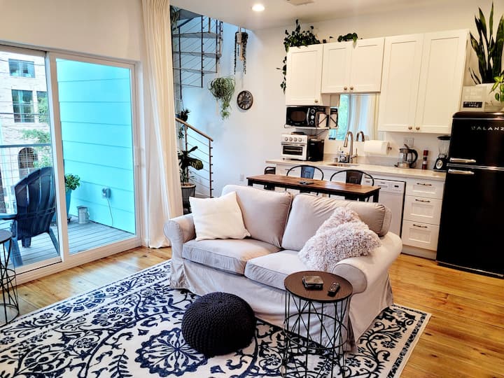 Light, Bright And Breezy Heights - Independence Heights - Houston