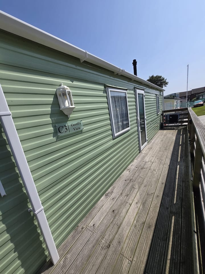Static Caravan On Popular Site In Aberystwyth - Aberystwyth