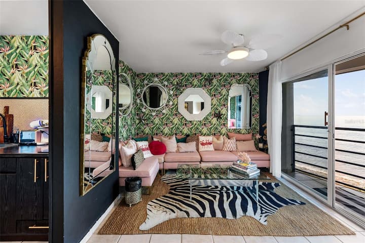 Intimate Beachfront Escape Caribbean Sea - Aguada