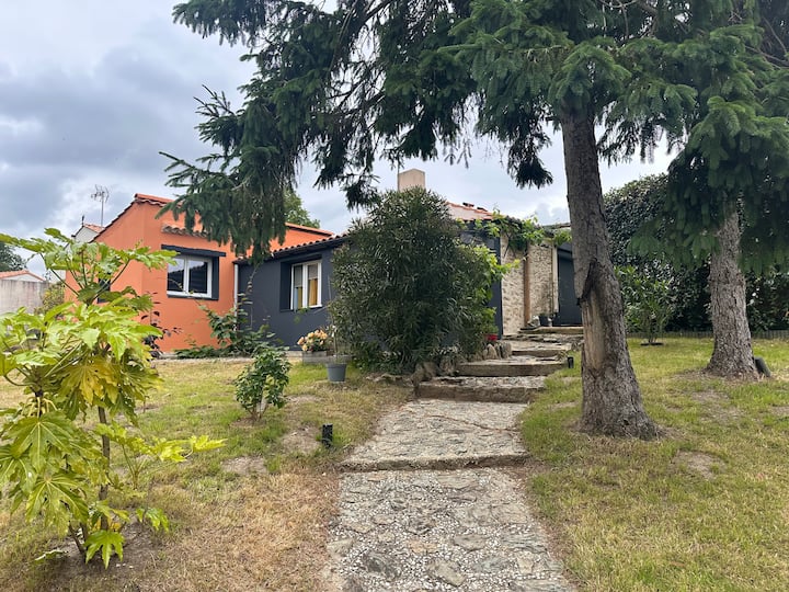 Maison Pour Couple En Vendée Avec Jacuzzi - Challans