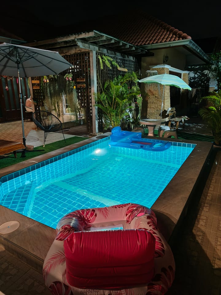 Wilderness Plus. 
1 Bed Ensuite 
Swimming Pool - Ban Chang