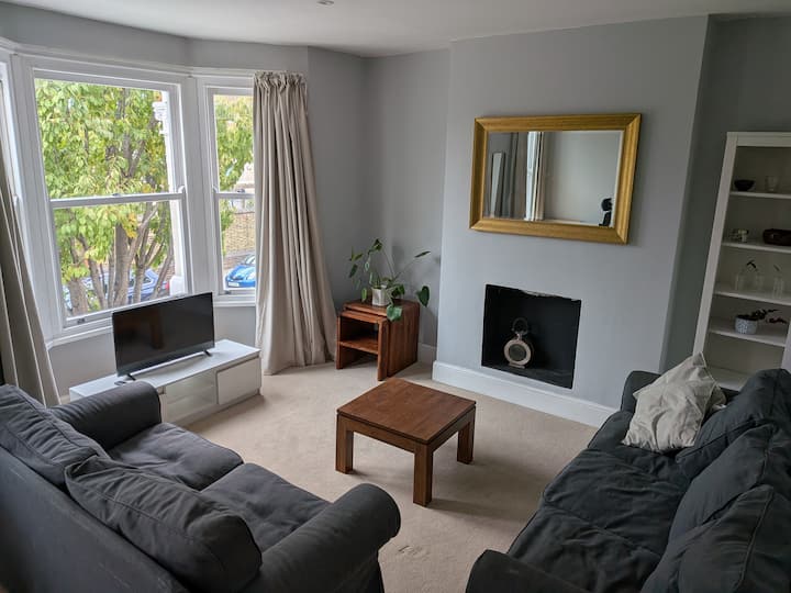 Lovely 2 Bedroom Apt Close To The River In Fulham! - Barnes