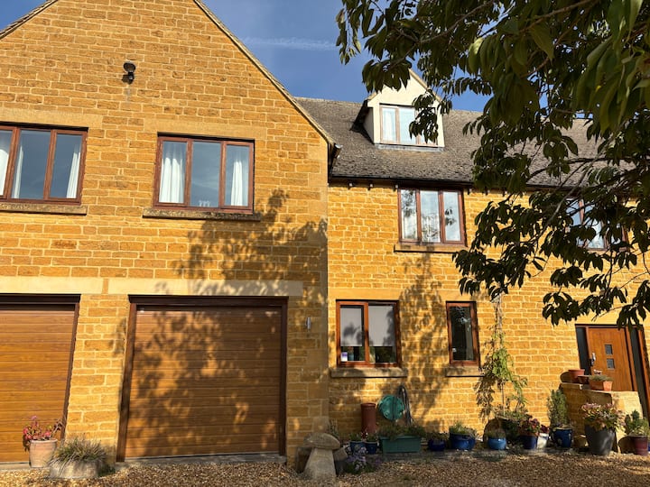 Spacious Ensuite Room In Chipping Campden - Broadway