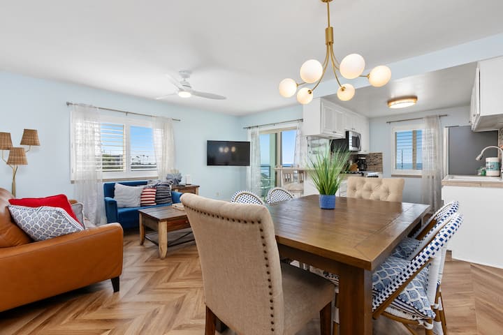 Beachfront Condo With Pool & Hot Tub - Oceanside, Californie
