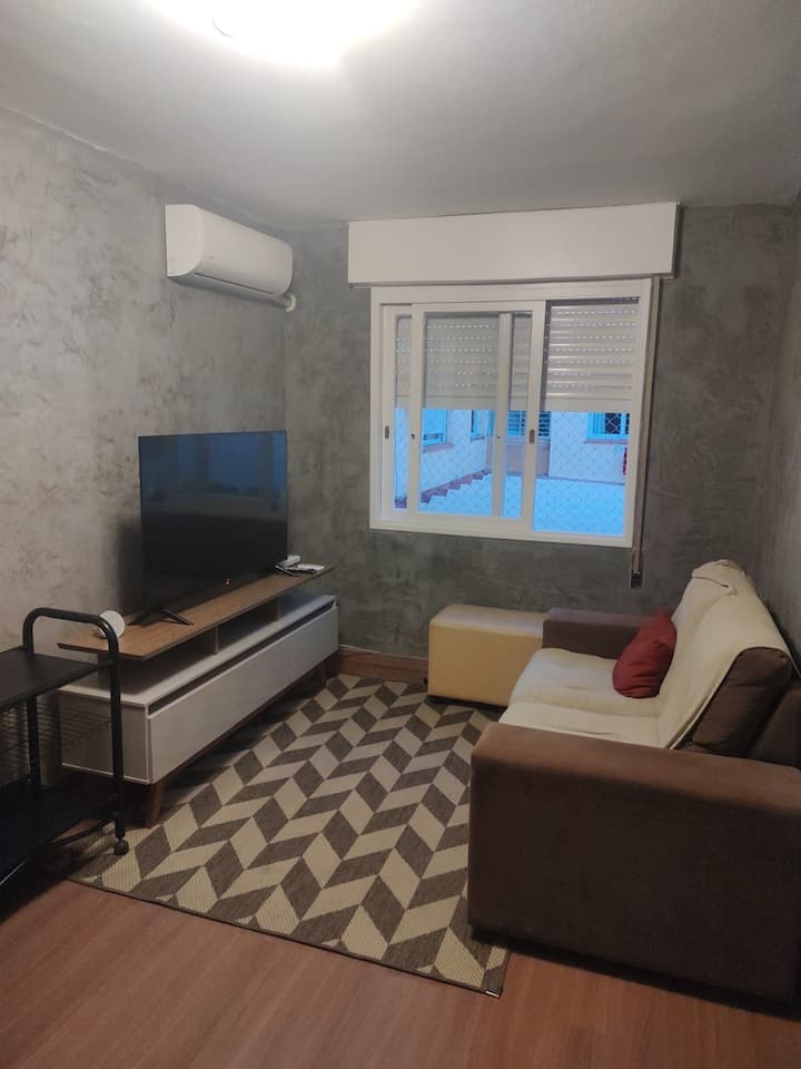 Apartamento Central Com Ar E Estac. Privado - Pelotas