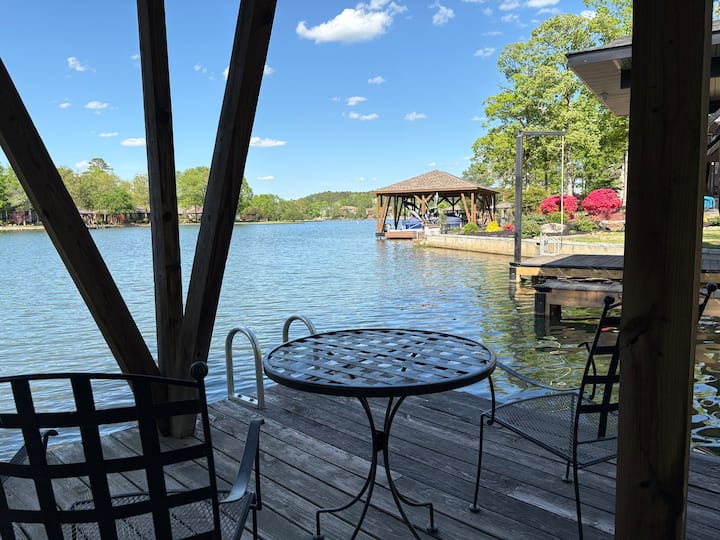 Rest & Refresh Lakefront Free Kayaks! - Hot Springs Village, AR