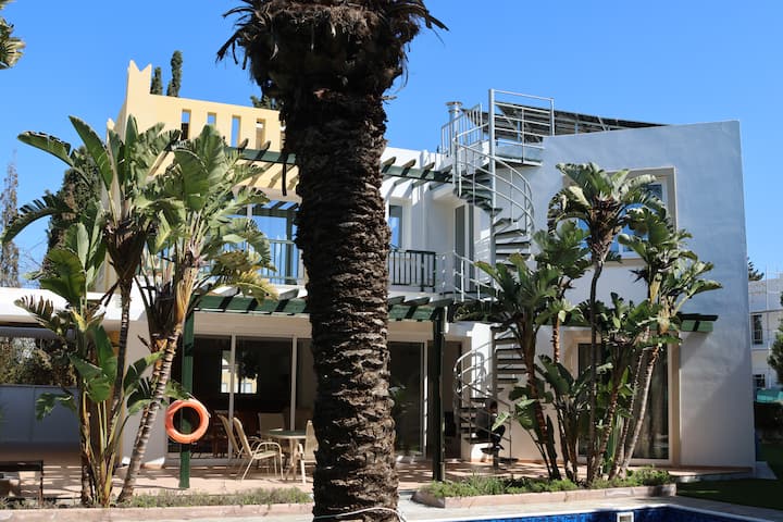 Twin Palm Villa - Larnaca