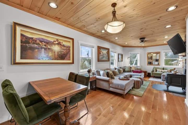 Spacious 4 Bedroom Minutes From Bretton Woods - Santa's Village, Jefferson
