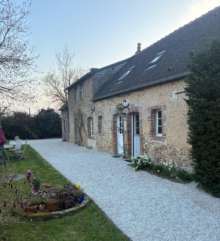 Gîte 8 Personnes - Départ 19h - Le Perche - France