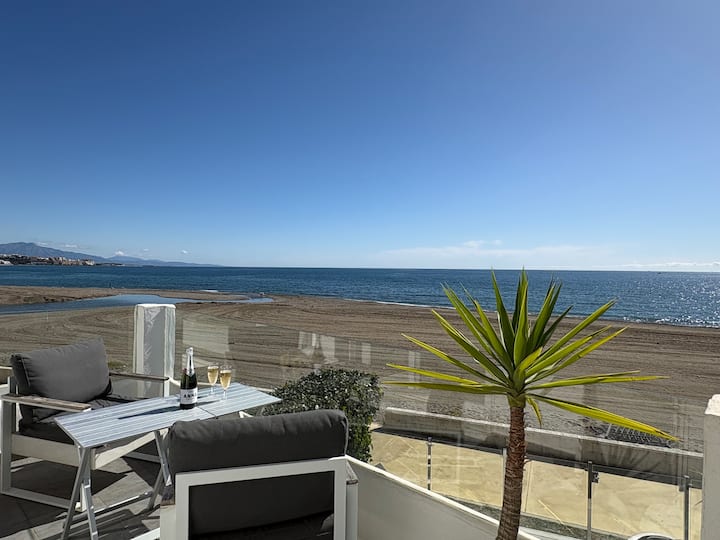 Beach House In Bahia Dorada With Jacuzzi - Costa del Sol