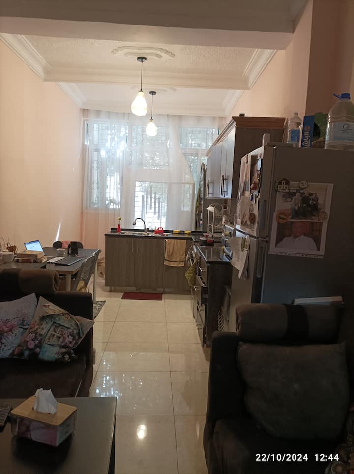 Ladies Only -Cozy Room -Jubeiha, Amman. - Amman