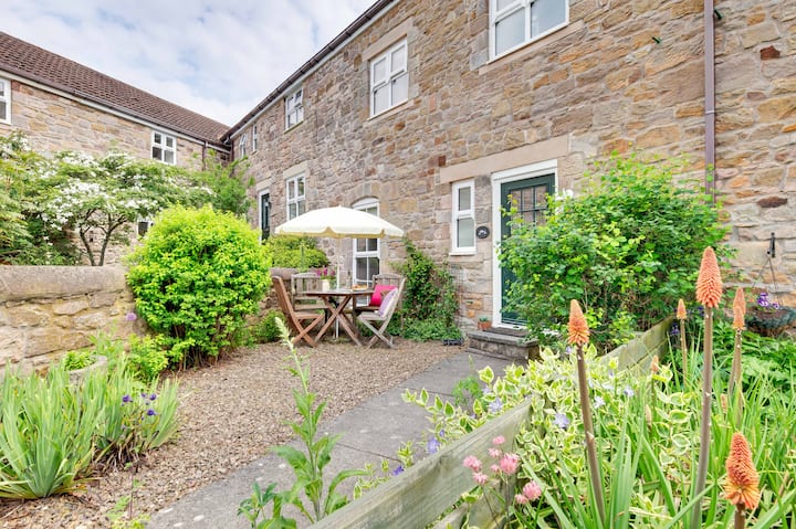 Barn Conversion In Quiet Village Near Wooler - Chillingham Castle