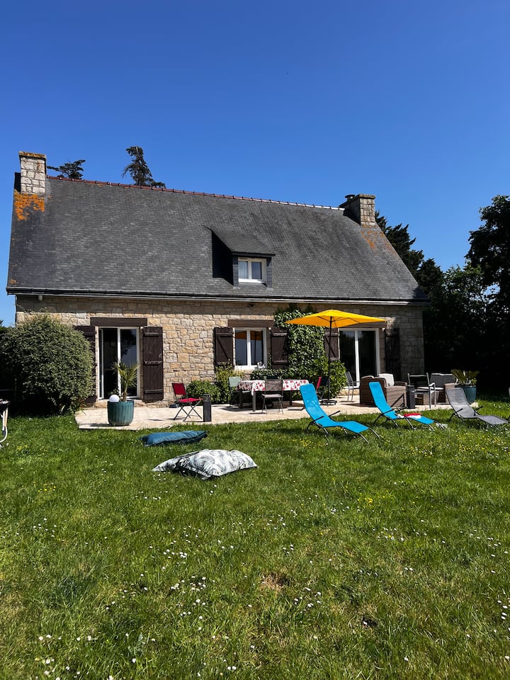 Maison Familiale Avec Piscine Chauffée Et Vue Mer - Pléneuf-Val-André