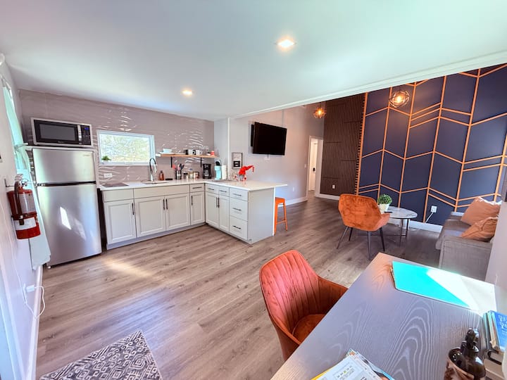 The Contemporary - Sanford, FL