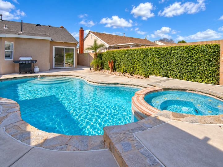 Pool And Spa + Close To Disney +Game Room - Anaheim
