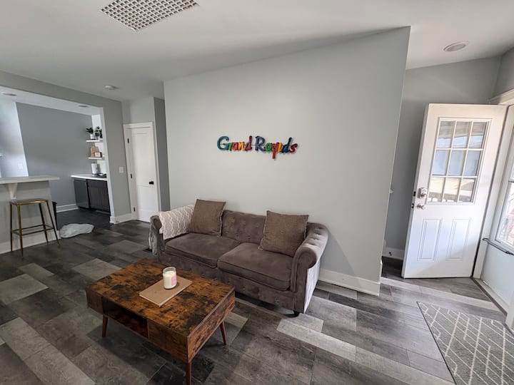 2 Bedroom Downtown Grand Rapids | Modern - Grand Rapids, MI